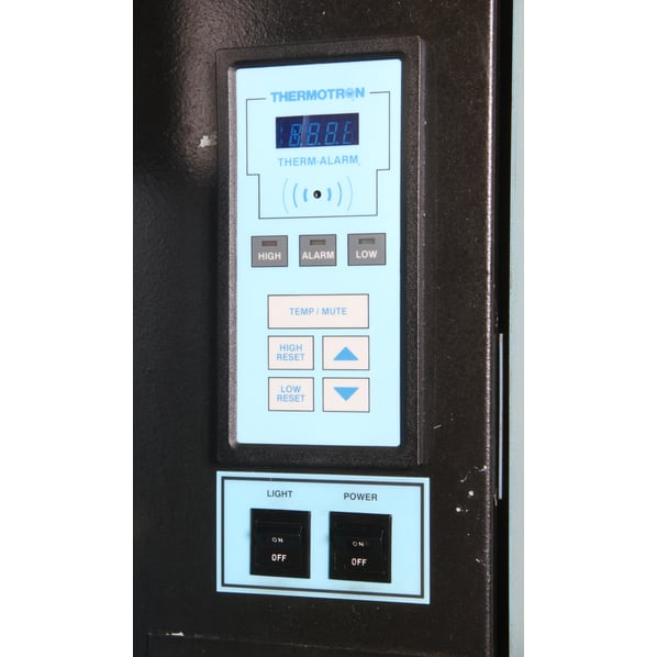 Thermotron Environmental Chamber