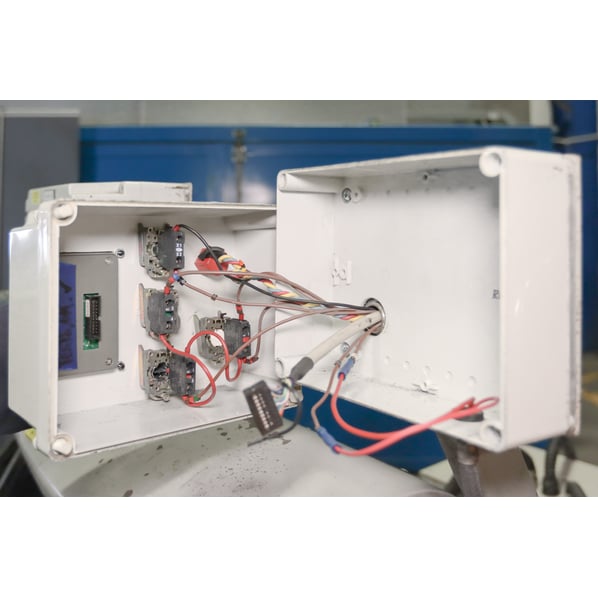 RJH Powerfin 1100 Heavy Duty, Double Ended Linishing Machine