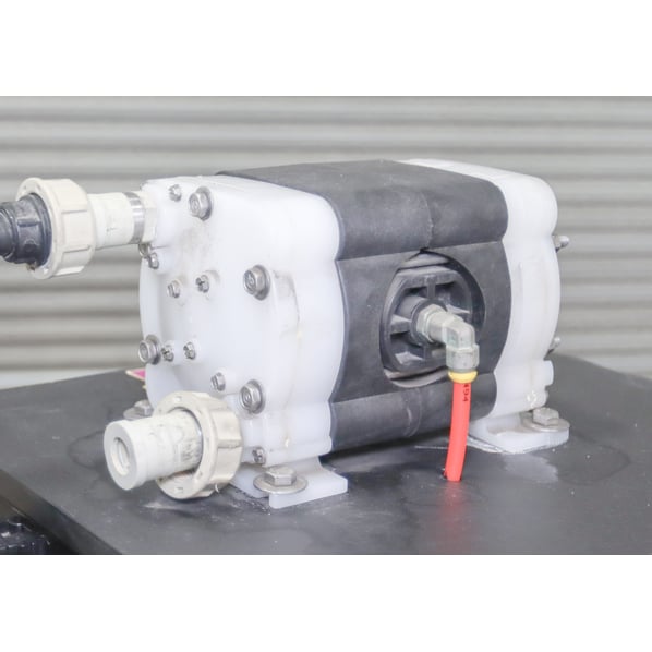 IBC Bund Pallet & Transfer Pump