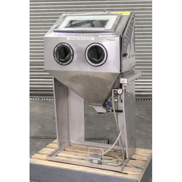 Guyson International 1400 Mediblast Shot Blast Cabinet with Extractor